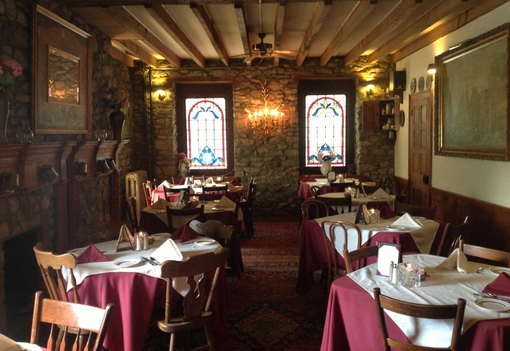 Dining Room | Springtown Inn